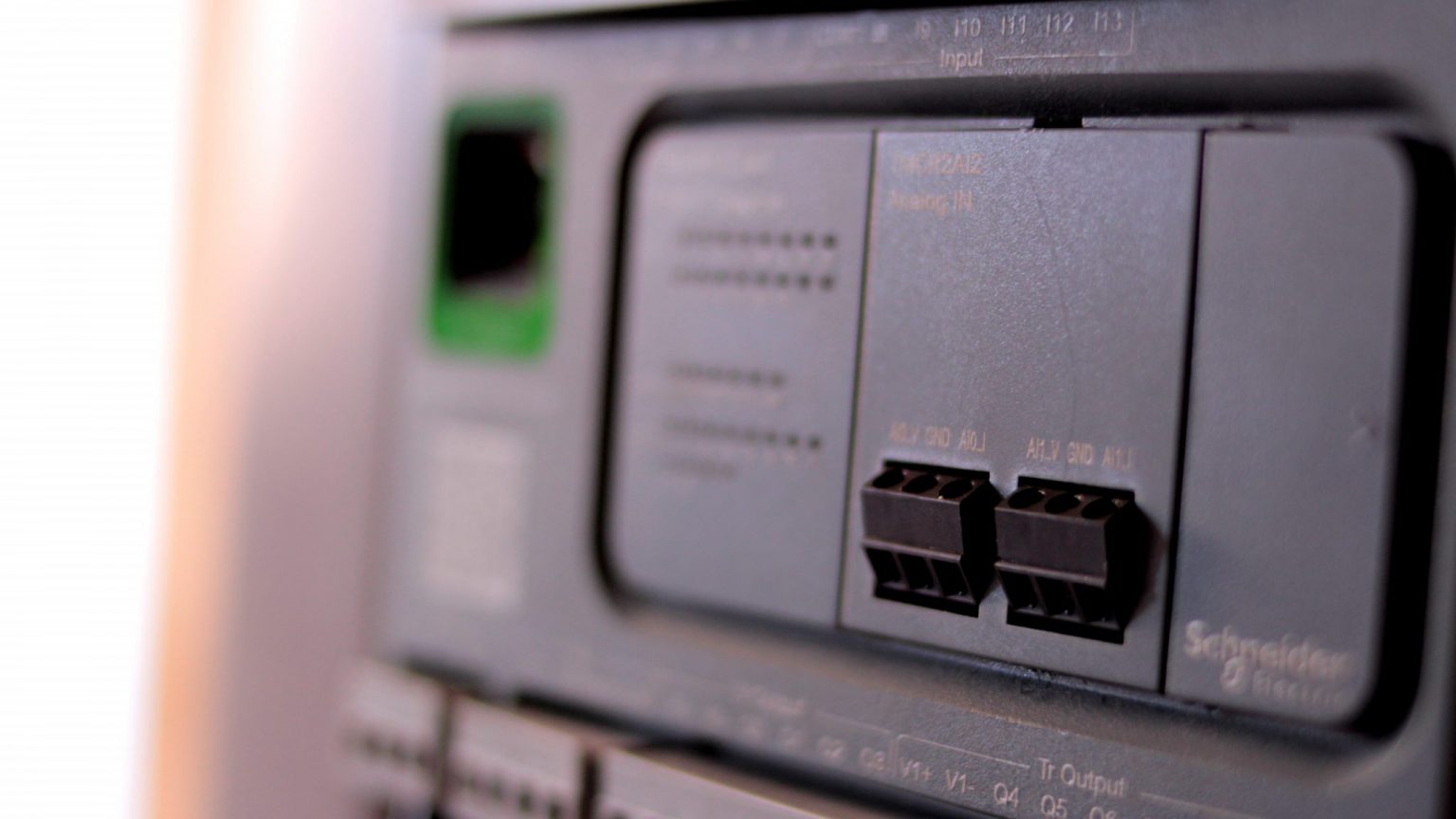 CLP... o que é, e qual sua Definição? - Sala da Elétrica